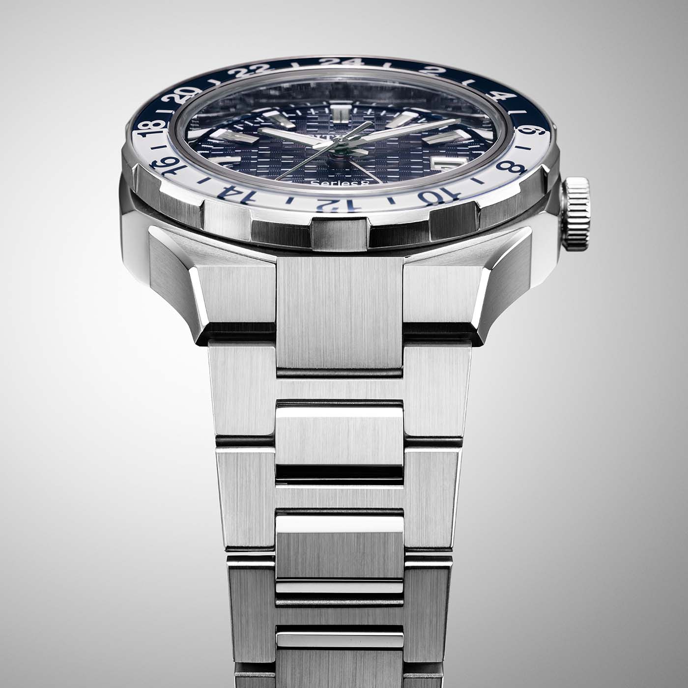 Series 8 NB6034-58L